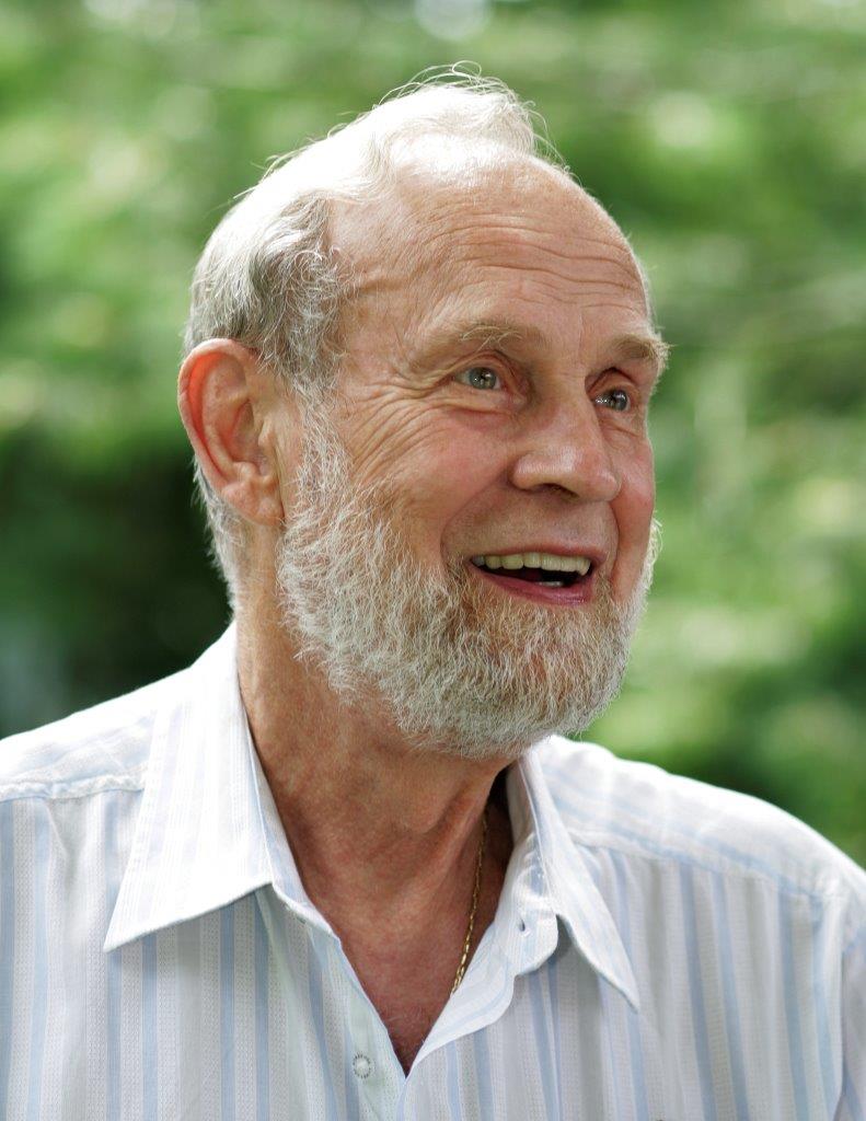 Dr. Jim Lucie: A Bladesmith's Life & Legacy – Stephanie Lucie